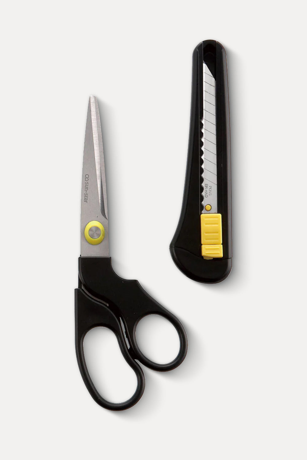 Scissors With Cutter